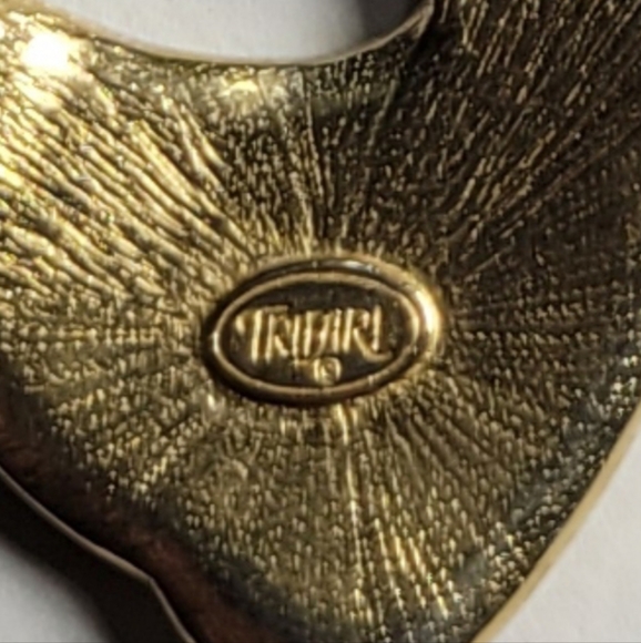 Trifari | Jewelry | Vintage Trifari Gold Plated Chain Necklace Cream ...